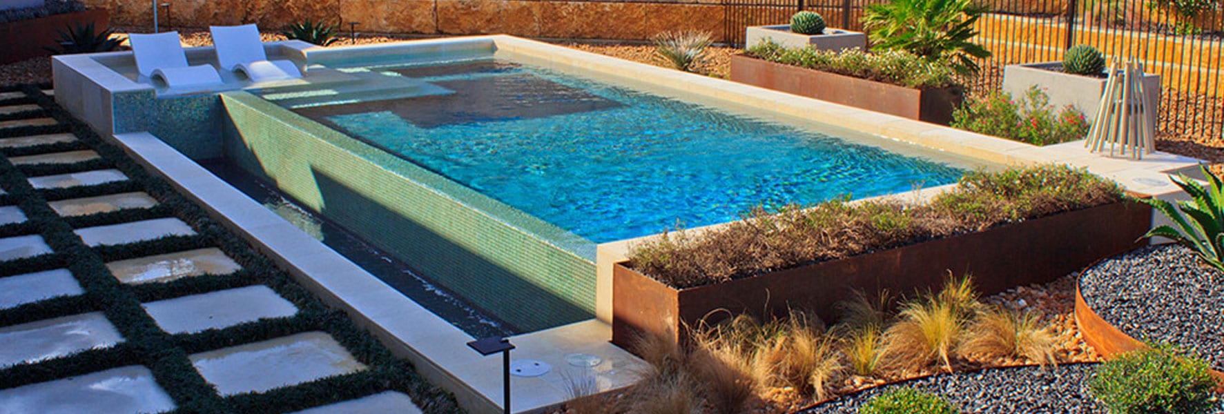 Backyard Swimming Pool | Brandon Custom Pools | Challenger Pools